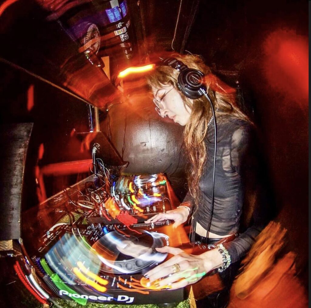 ARTIST SPOTLIGHT – rebelnetwork.org